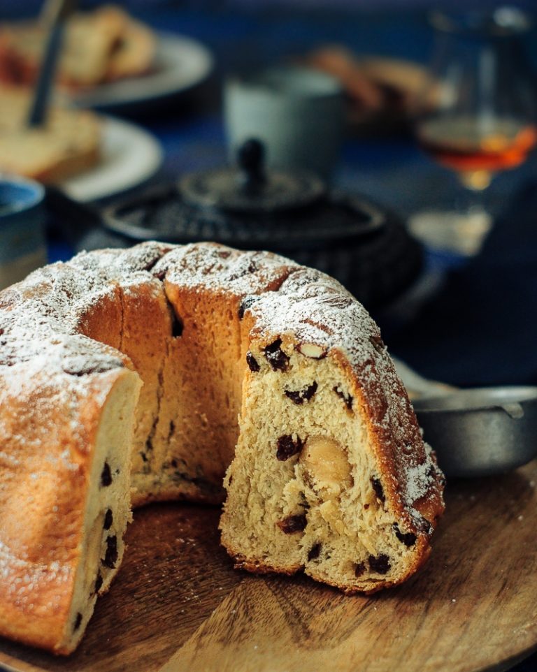 Yeasted Guglhupf Cake {Elsässer Guglhupf} - seitan is my motor